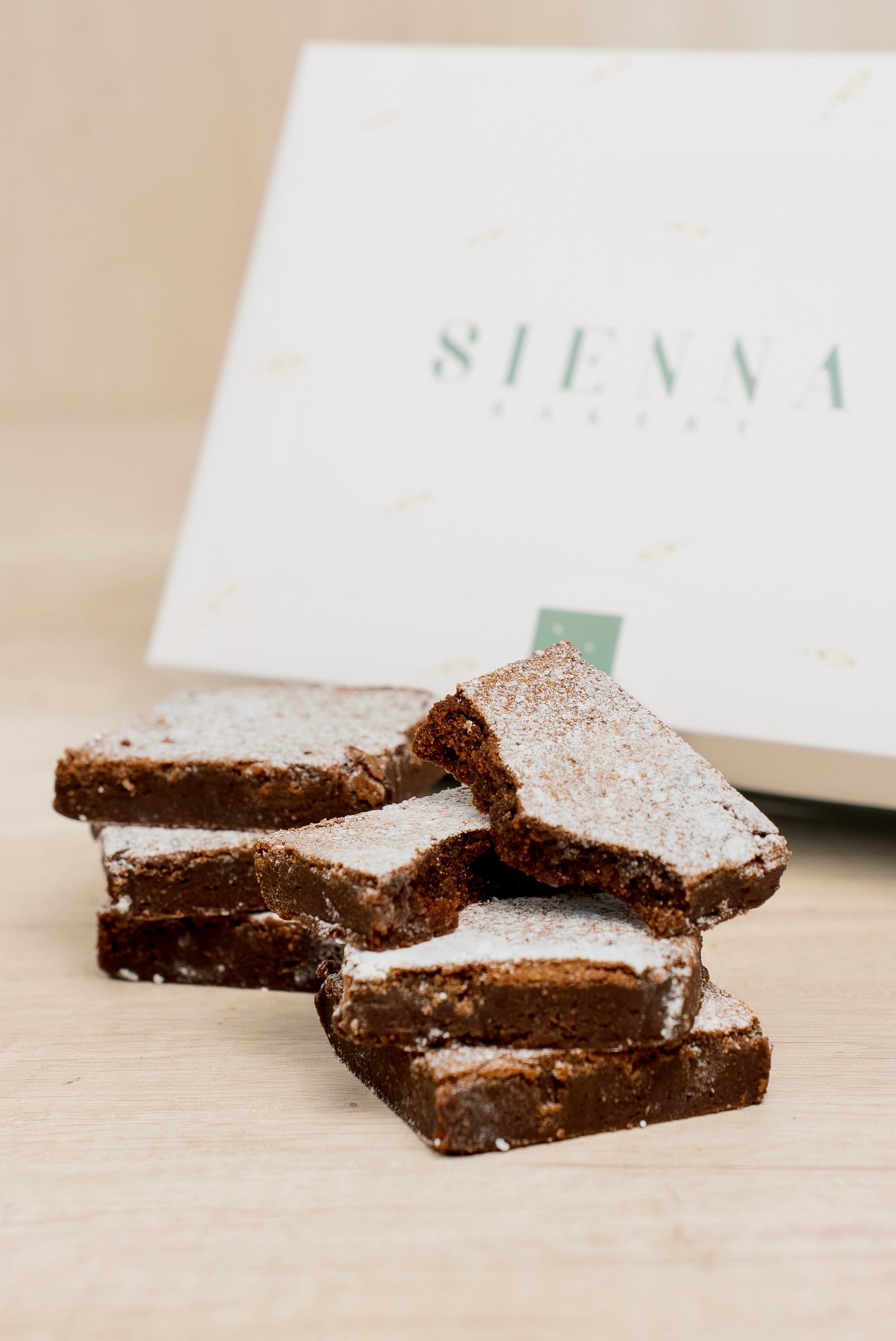 Brownies Sienna Bakery – FlorerÍa La Botánika Perú